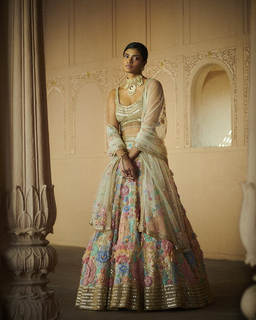 Seema Gujral's “Portraits”- Couture 2020 - Retropoplifestyle