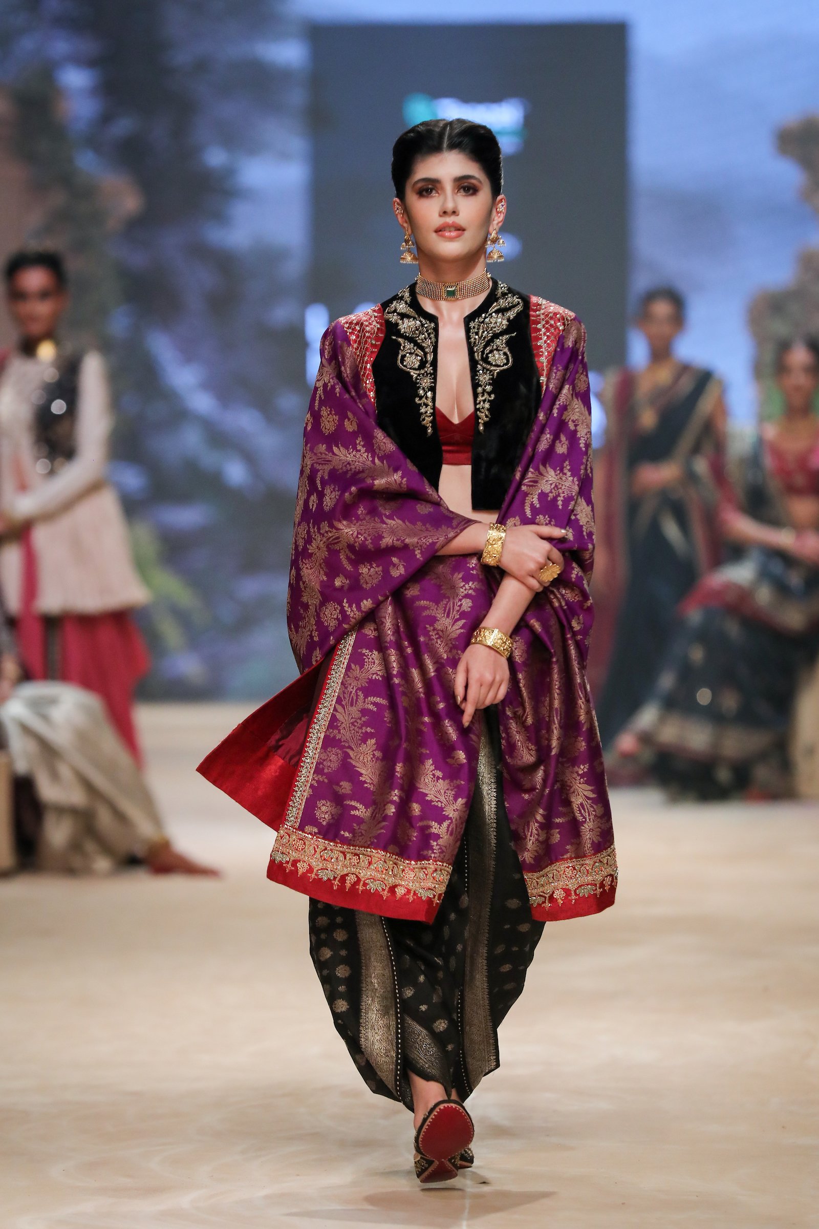 Lakmé Fashion Week in partnership with FDCI - Retropoplifestyle