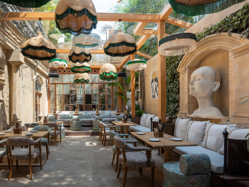 VIRAT KOHLI’S RESTAURANT CHAIN- ONE8 COMMUNE, OPENS IT’S DOORS AT THE ...