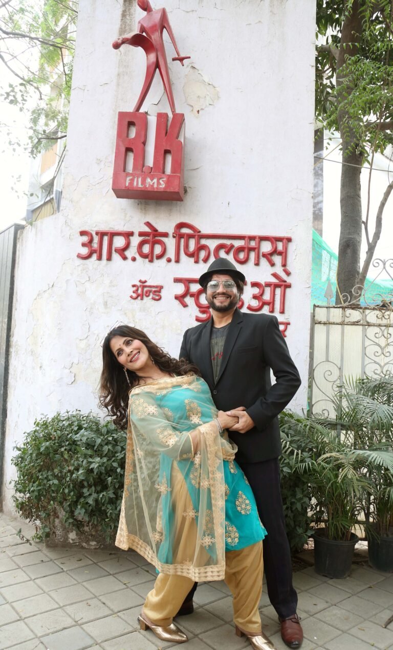 Actor Manav Sohal makes his directorial debut with Main Raj Kapoor Ho ...