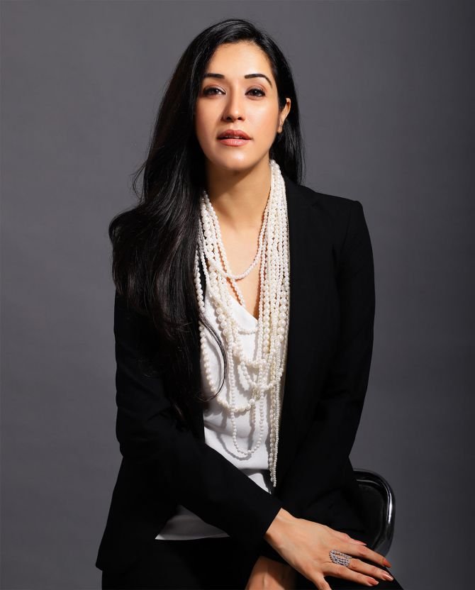 Meet the Millennial Empowering Women - Retropoplifestyle