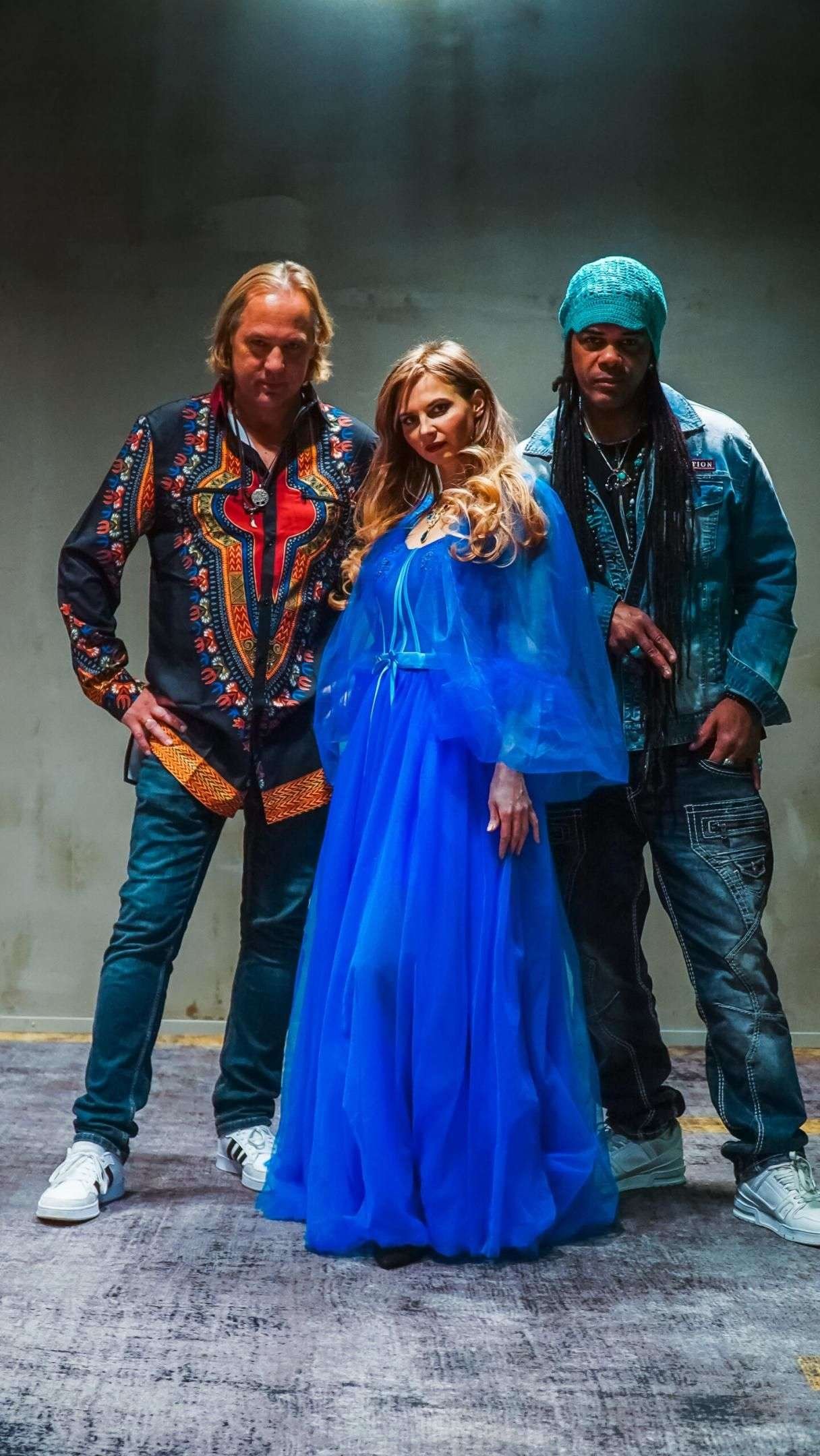 Enigma's Historic Debut in Bengaluru: - Retropoplifestyle