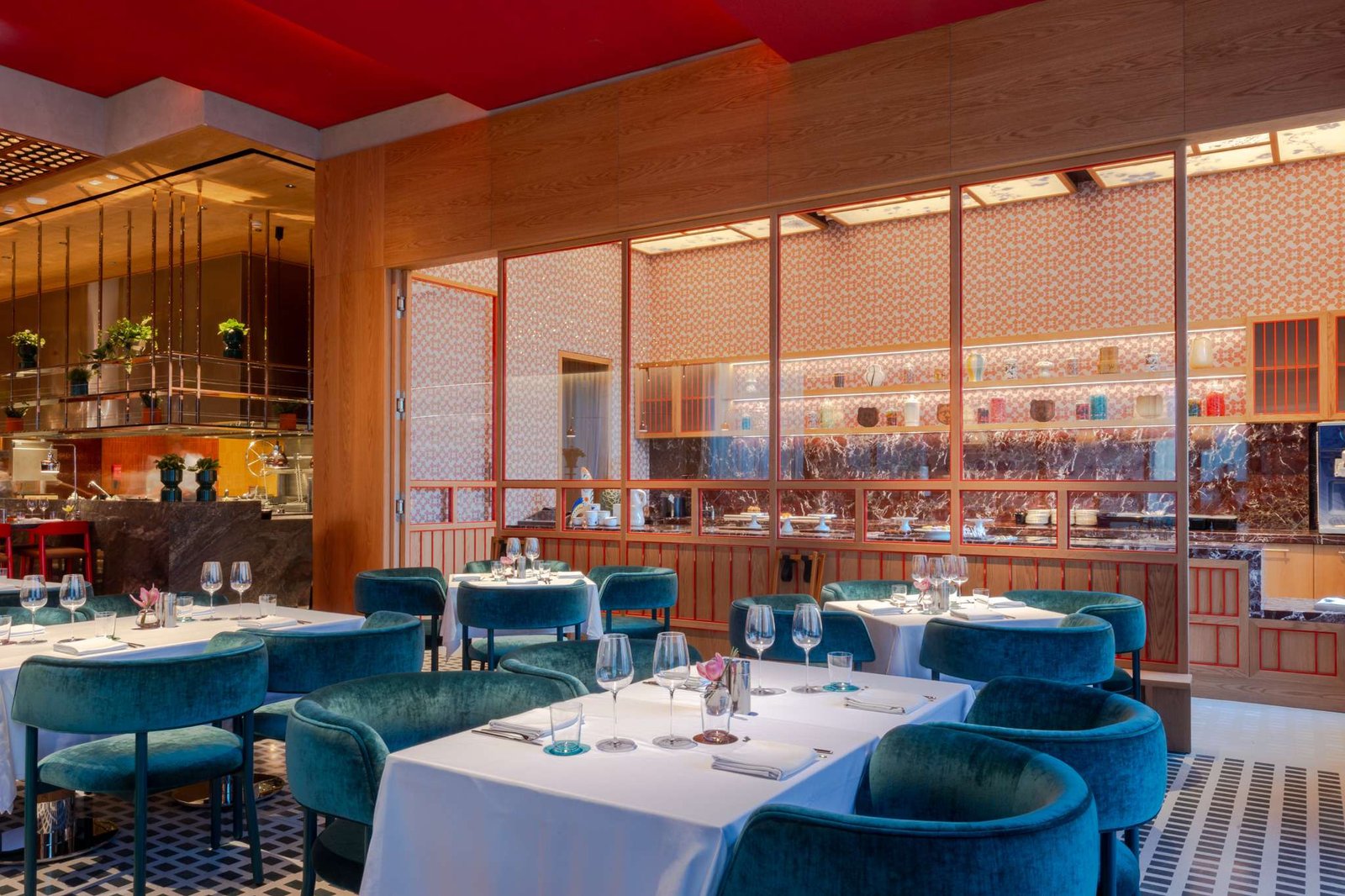 Björn Frantzén Opened Studio Frantzén at Atlantis, The Palm ...